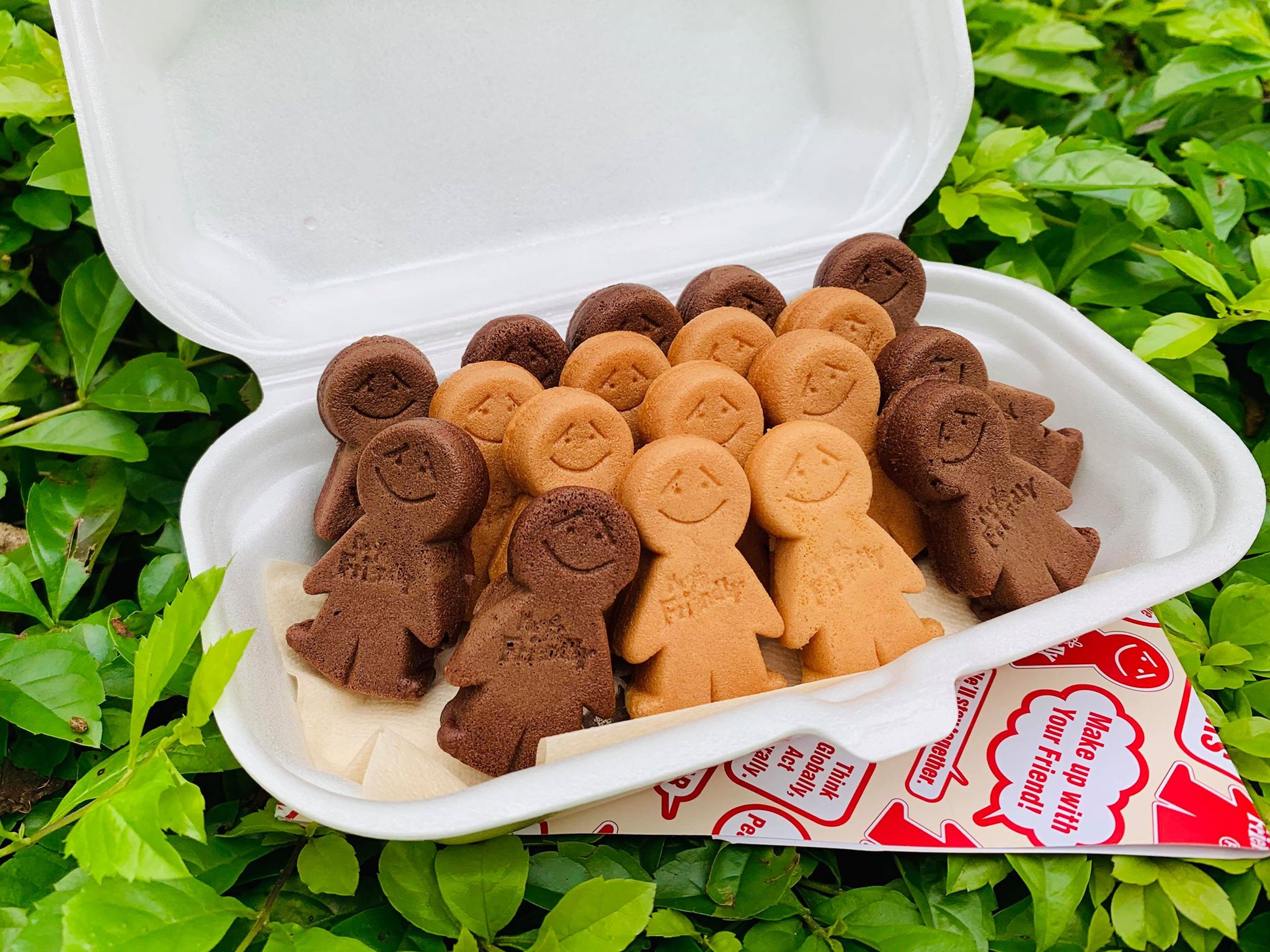 「MR.FRIENDLY快閃店」松菸誠品登場！人形燒這麼可愛怎麼捨得吃？ | MR.FRIENDLY、友善先生、人形燒、松菸誠品、巡迴 | 愛 ...